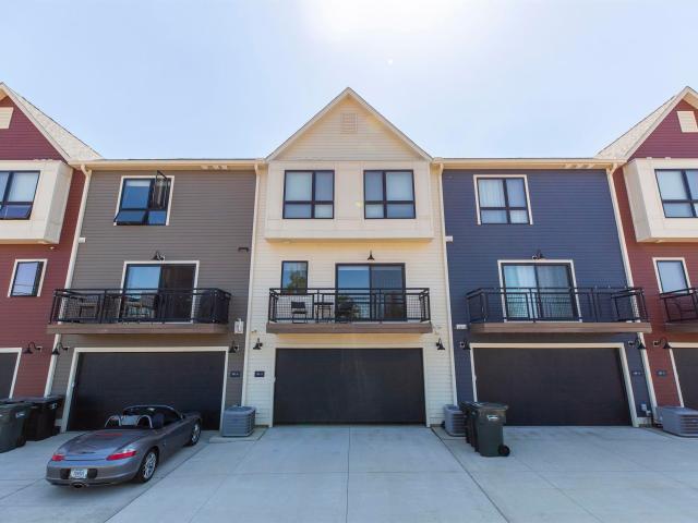 327 S Frances St, Unit 5, South Bend, IN 46617 | MLS #202609 | Compass