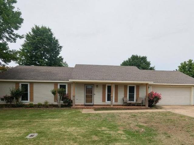 327 Sagewood Dr, Jonesboro, AR 72405