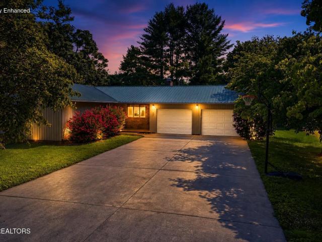 327 Sandy Lane