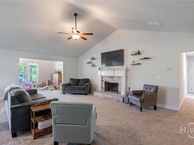 327 Skyview Drive