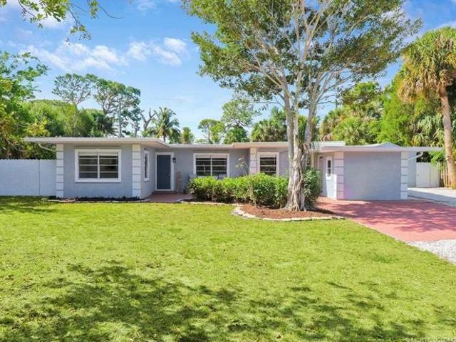 327 SW Dyer Dr, Stuart, FL 34994