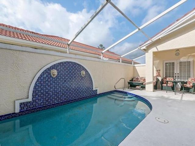 327 Pindo Palm Dr, Naples, FL 34104