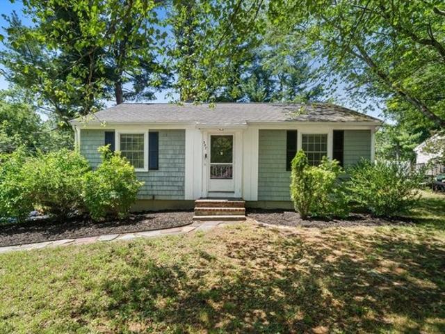 327 Plain St, Marshfield, MA 02050