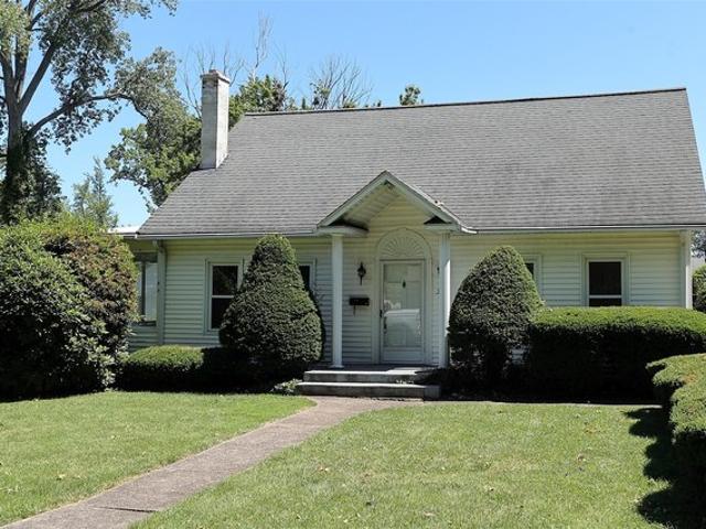 327 Roslyn Ave, Mill Creek, PA 16505