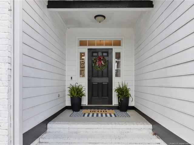 327 Ridgeway Court