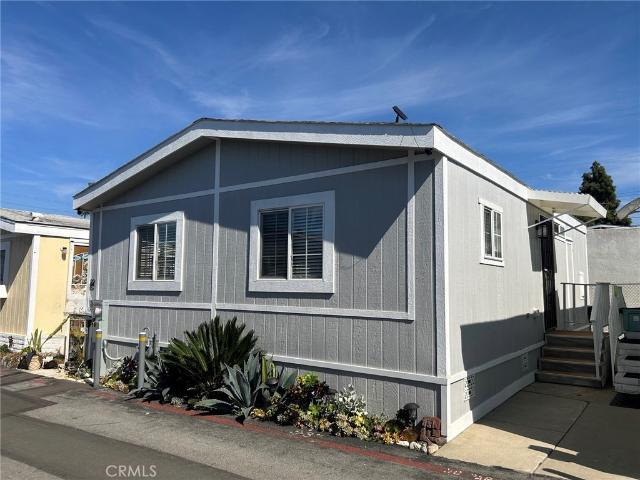 327 W Wilson, Unit 82, Costa Mesa, CA 92627 | MLS #OC26046 | Compass