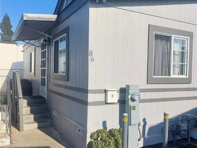 327 W Wilson St, Unit 86, Costa Mesa, CA 92627 | MLS #PW25214 | Compass