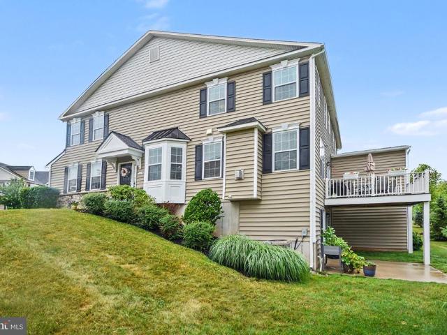 327 W Boulder Drive