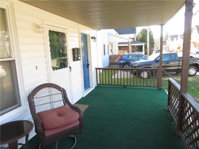 327 W Brady St 2