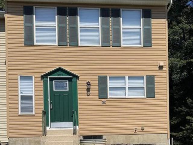 327 Woodside Pl, Waldorf, MD 20601