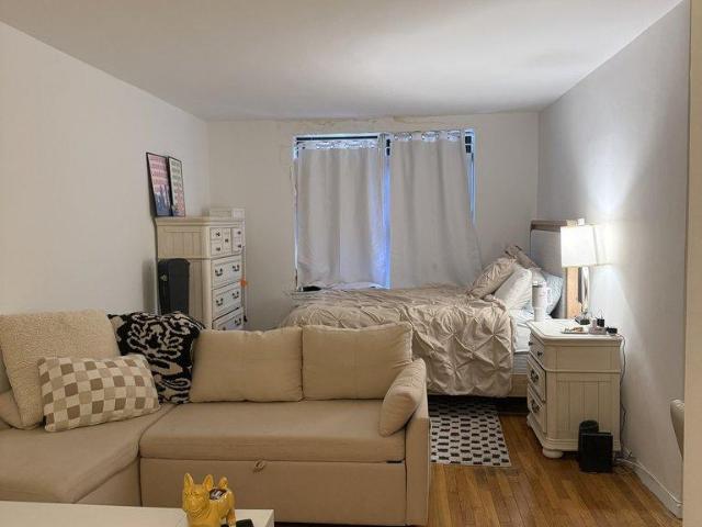 327 West 30th Street, New York, NY