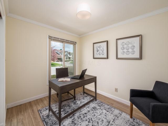 327 Whetstone Drive W