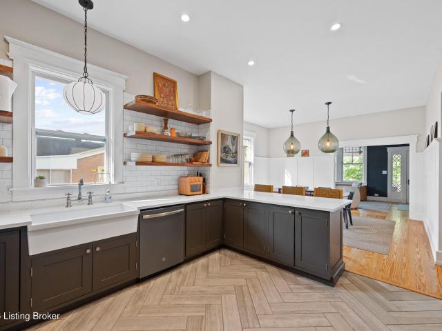 327 Winton Ave