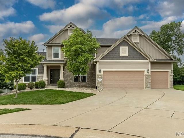 327 Tall Timber Meadows Dr, Ballwin, MO 63021