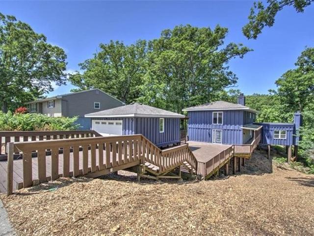 327 Timber Pl, Decatur, IL 62521