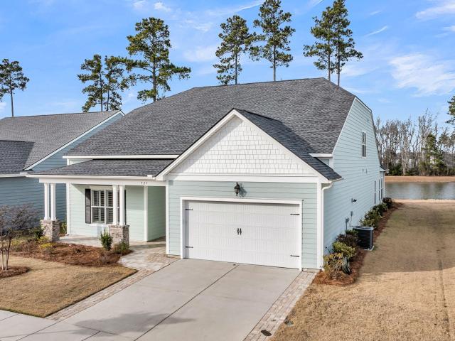 327 Tupelo Lake Dr, Summerville, SC 29486 | MLS #26001
