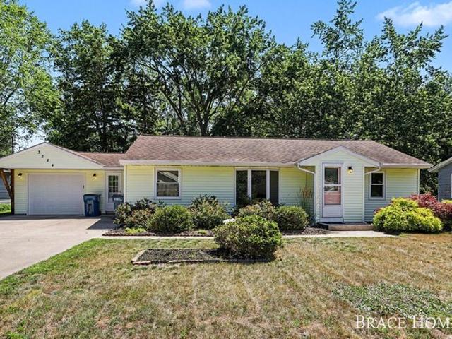 3284 N 146th Ave, Holland, MI 49424