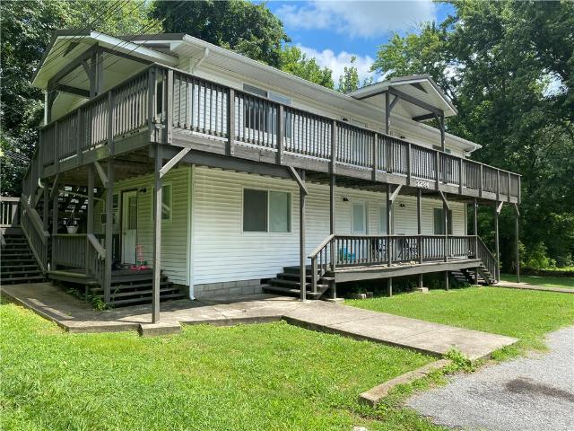 3284 Salmon Lane