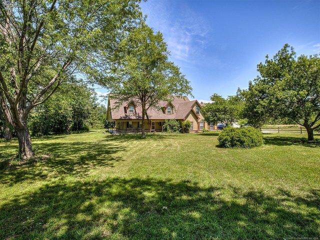 32851 Long Bay Rd, Wagoner, OK 74467