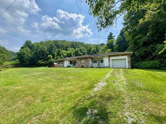 3285 Arnoldsburg Rd, Arnoldsburg, WV 25234