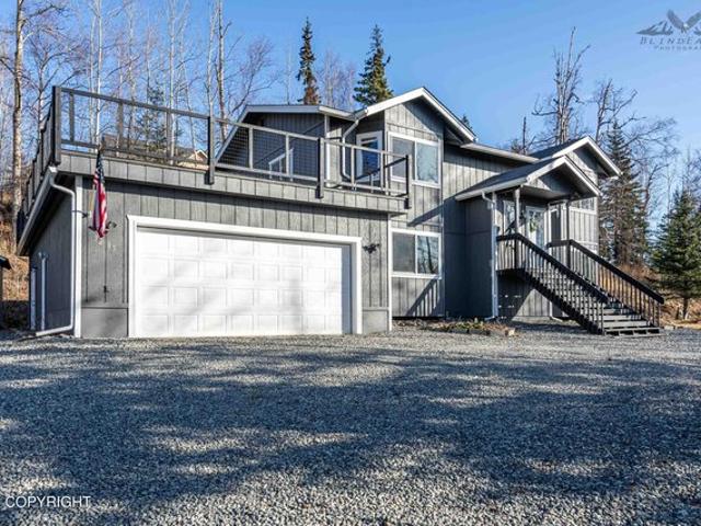 3285 W Wintergreen Dr, Wasilla, AK 99623