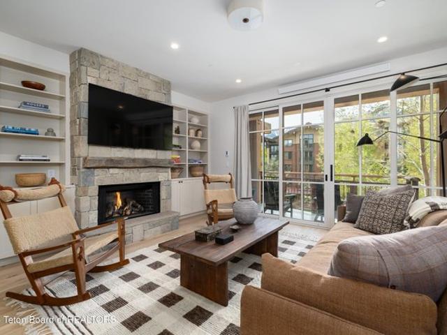 3285 W Village Dr Unit 302, Teton Village, WY 83025