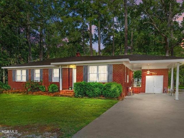 3286 NC 122 S, Pinetops, NC 27864