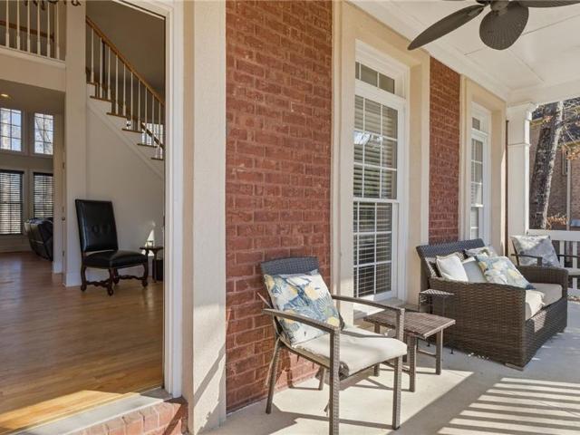 3286 Winthrop Circle