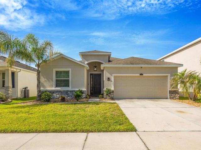 32876 Sand Creek Dr, Wesley Chapel, FL 33543