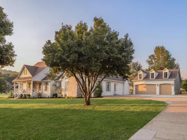 3287 Blazer Rd