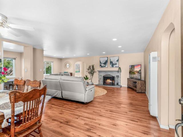 3287 Curt Drive