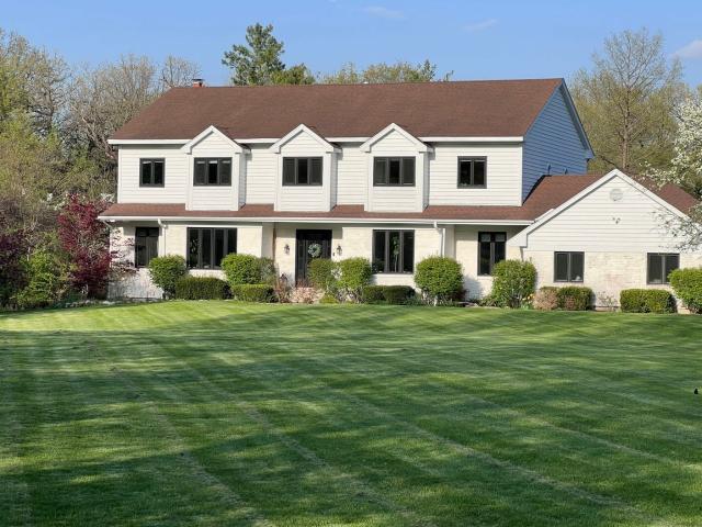 3288 Middlesax Dr, Long Grove, IL