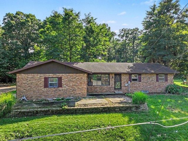3288 Chestnut Ave, Coloma, MI 49038