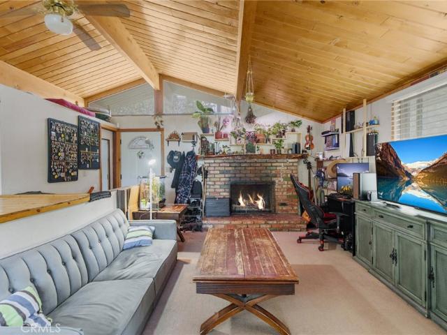 32892 Lone Pine