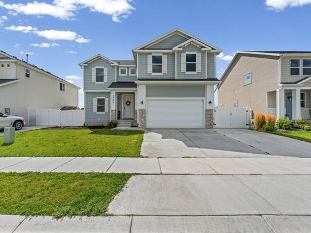 3289 N Pronghorn Dr, Eagle Mountain, UT 84005