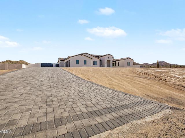 3289 W Lind Road