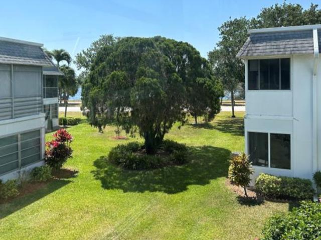 3280 N Lake Osborne Dr Unit #207, Lake Worth Beach, FL 33461