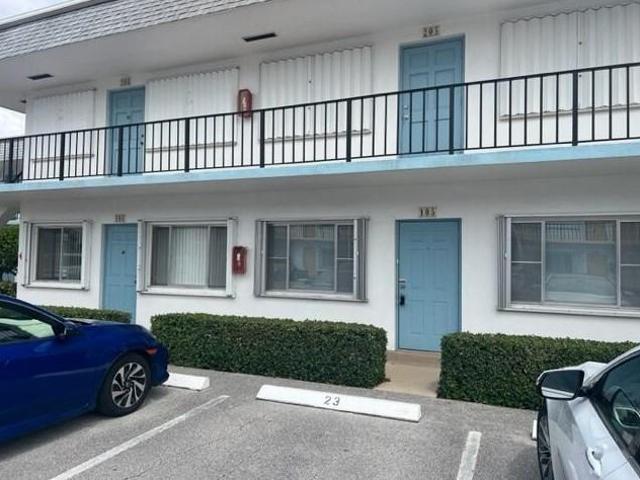 3280 Lake Osborne Dr #105, Lake Worth Beach, FL 33461