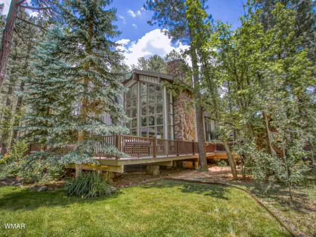 3280 Red Robin Road