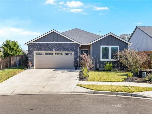 3281 Broken Top Way, Medford, OR 97504
