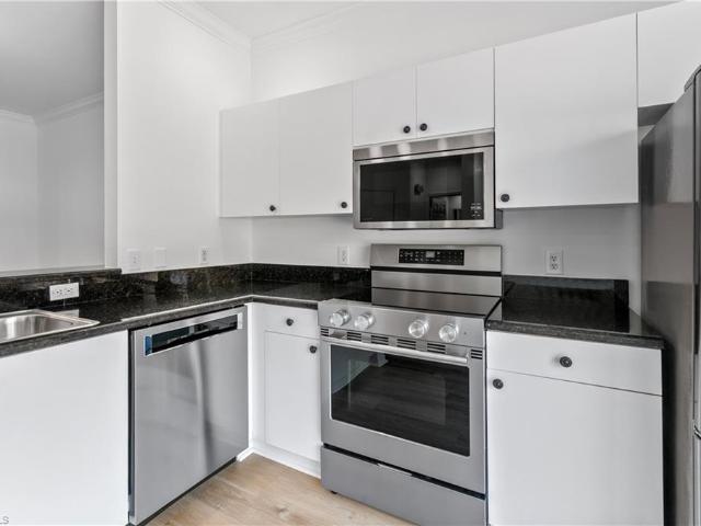 3281 Lindsey Ln, Unit 4, Naples, FL 34109 | MLS #226003