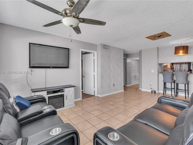 3282 NW 103rd Ter, Unit 205A, Coral Springs, FL 33065 | MLS #A11962