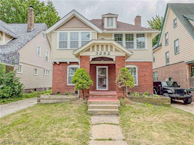 3282 Berkshire Rd, Cleveland Heights, OH 44118