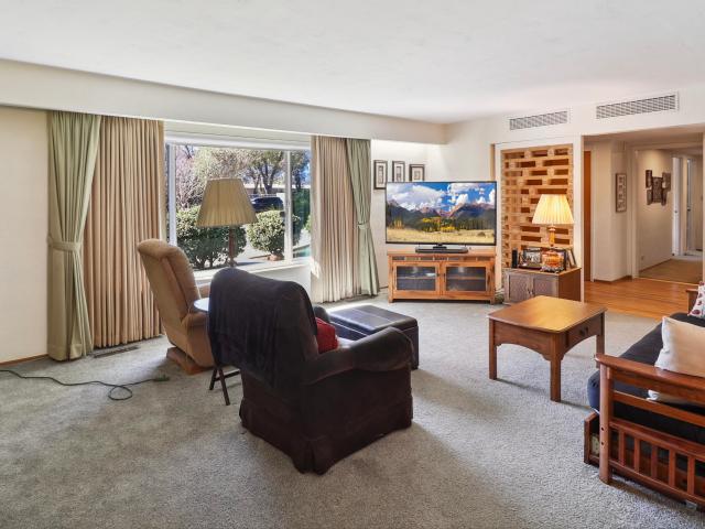 3283 Middleton Ln, Redding, CA 96002 | MLS #25 3167