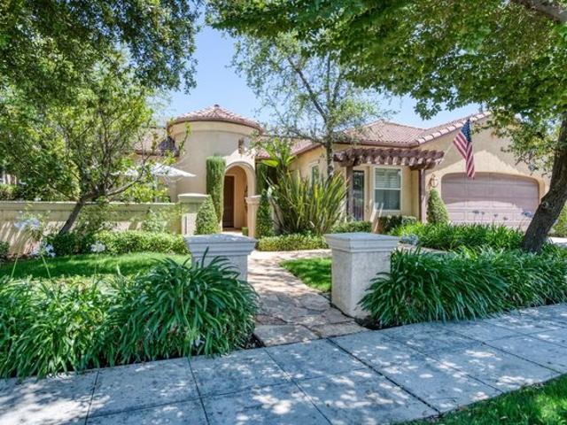 3283 Buckingham Ave, Clovis, CA 93619