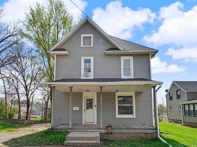 328 8th Ave, Grinnell, IA 50112