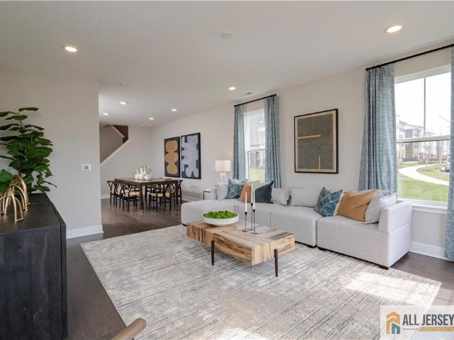328 Cora Bergen Boulevard
