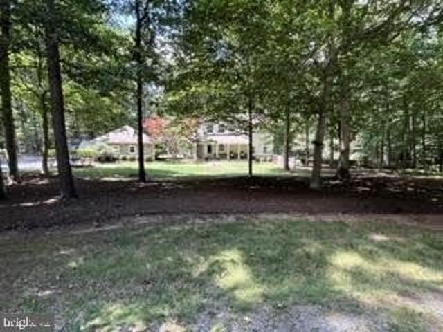 328 Canterwood Ln, Great Falls, VA 22066