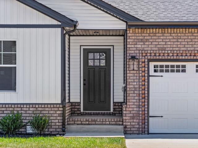 328 Cardinal Creek
