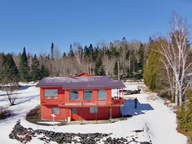 328 Cleveland Rd, Saint Agatha, ME 04772